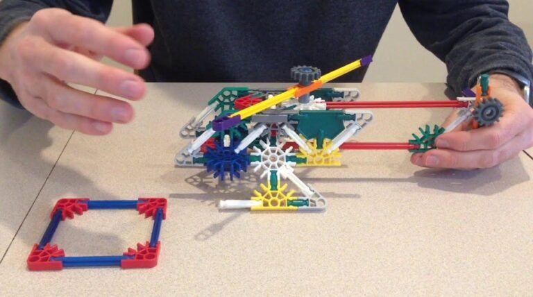 13 Easy K'NEX Ideas and Projects to Build at Home - K'NEX